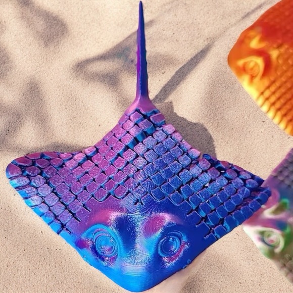 Fidget Toys | Toys | Vibrant Iridescent Purple Blue Mermaid Stingray 3d ...
